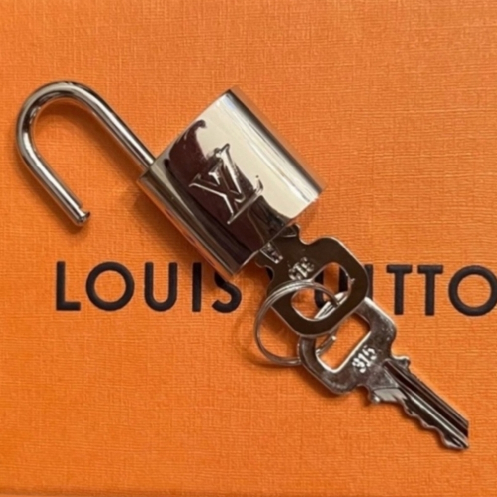 Louis Vuitton Rare Silver Lock & Key - Gem